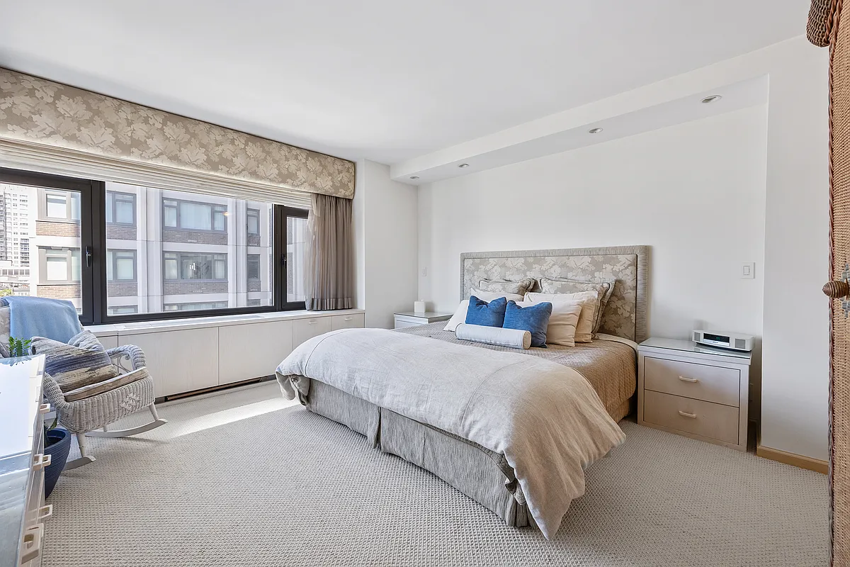 160 East 65th Street #14C in Lenox Hill, Manhattan | StreetEasy