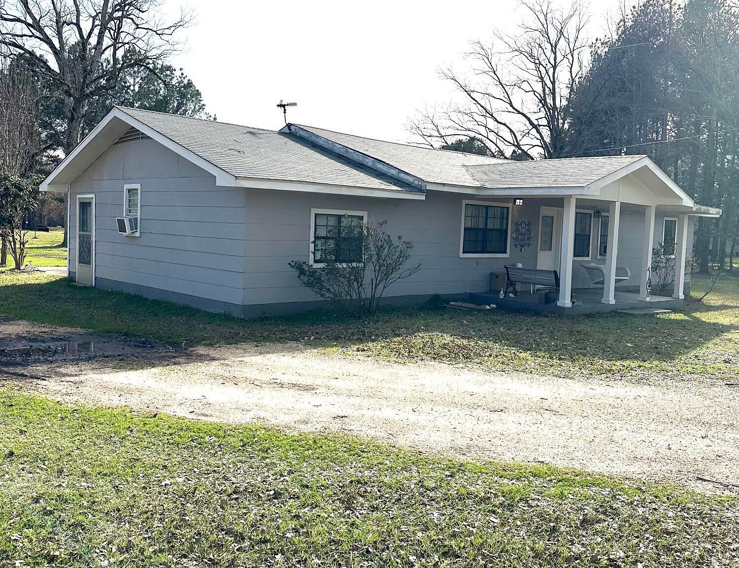 3575 Smith County Rd #110, Magee, MS 39111 | Zillow