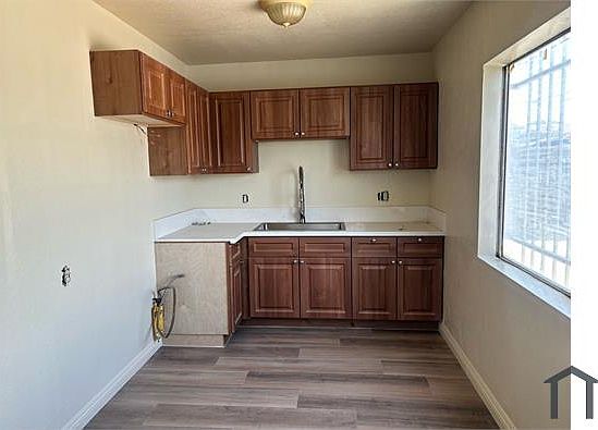 1263 W 96th St APT 2, Los Angeles, CA 90044 | Zillow