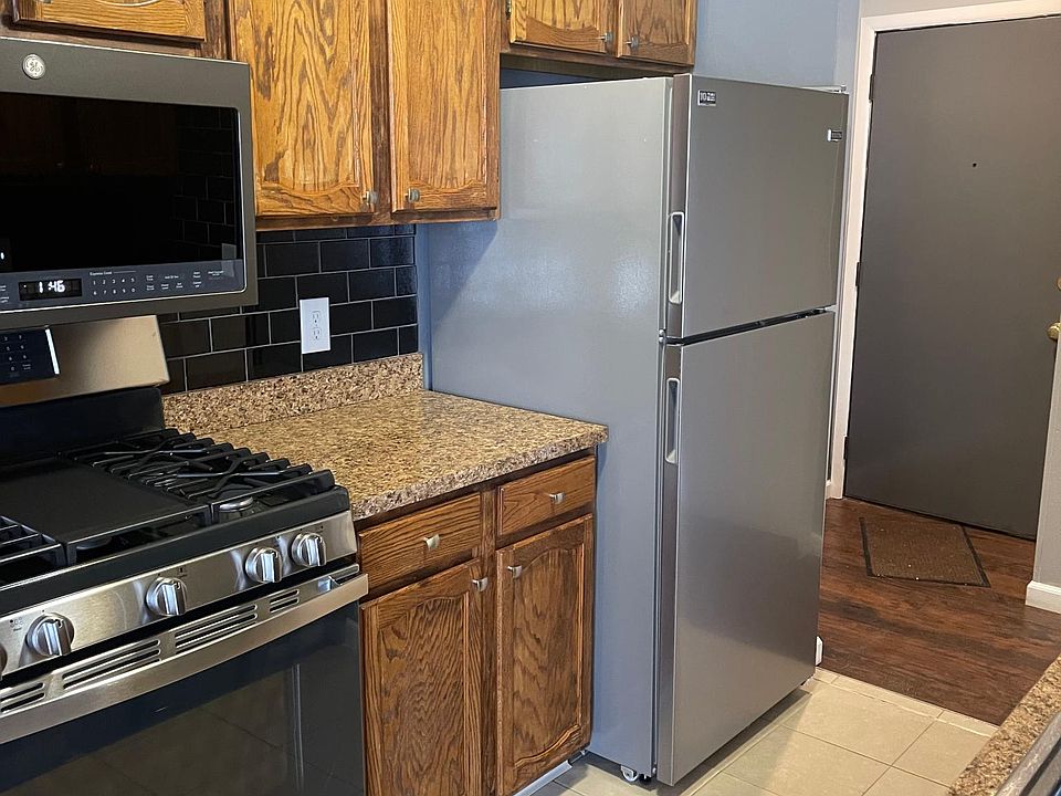4585 Stauffer Ave SE #101, Grand Rapids, MI 49508 | Zillow