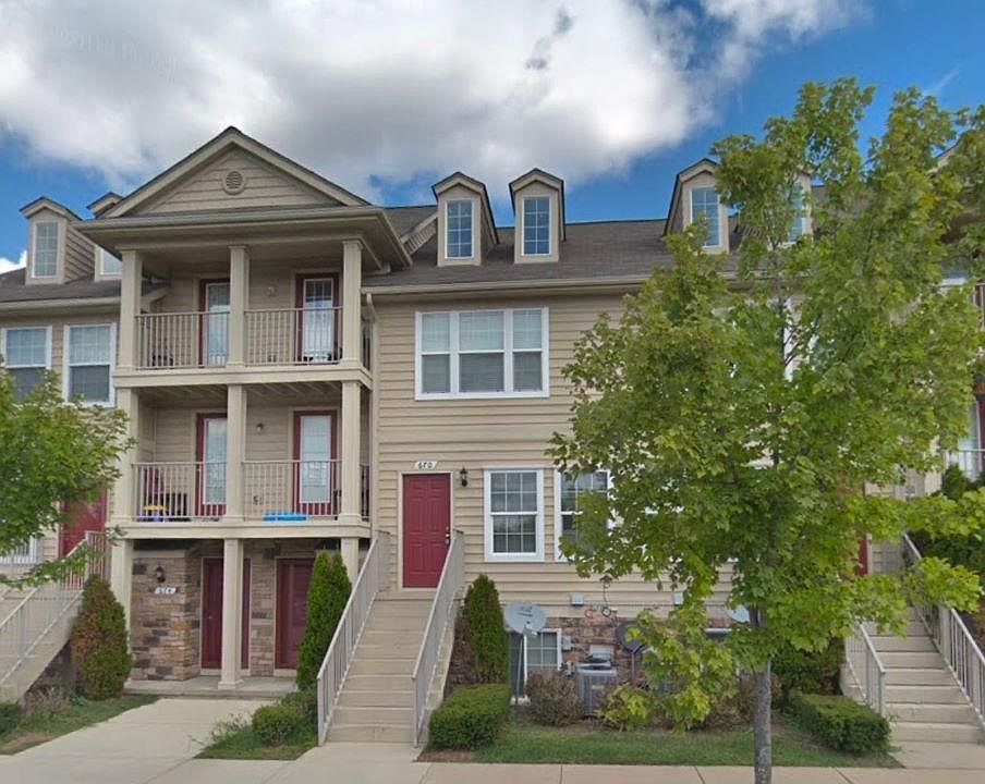 668 Lydia Ln, Pontiac, MI 48341 | Zillow