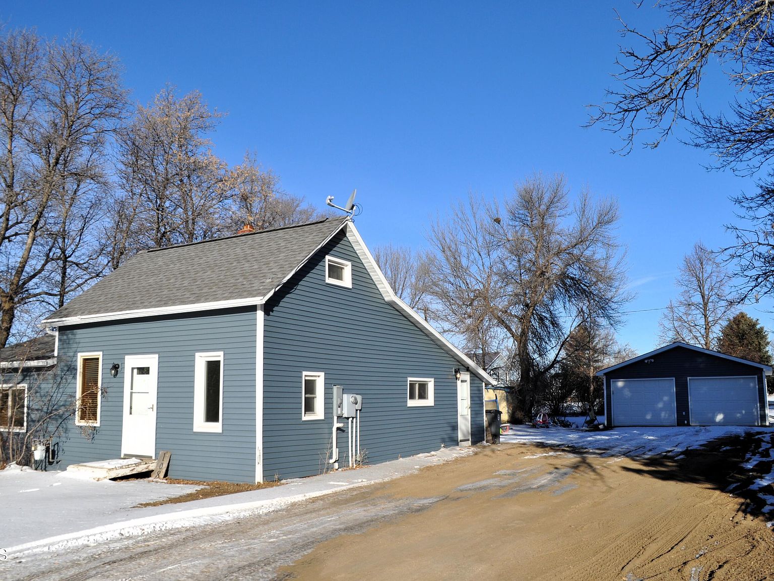 108 Whitman Ave, Wilton, ND 58579 | Zillow