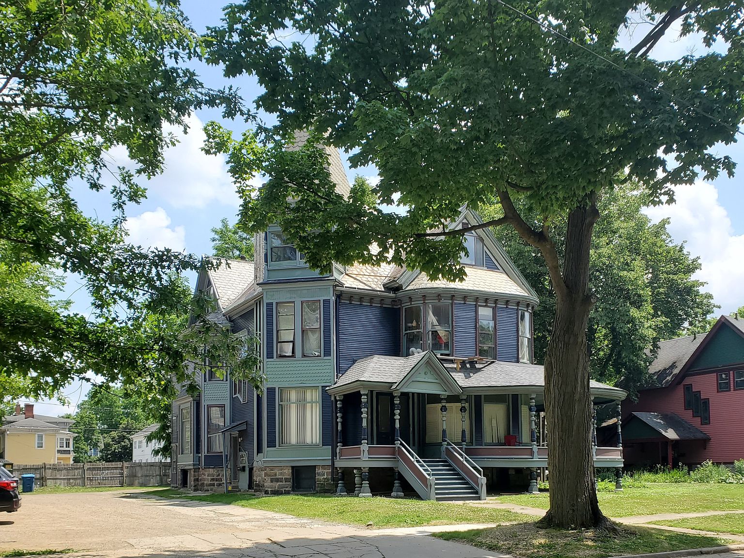 316 Stuart Ave APT 2, Kalamazoo, MI 49007 | Zillow