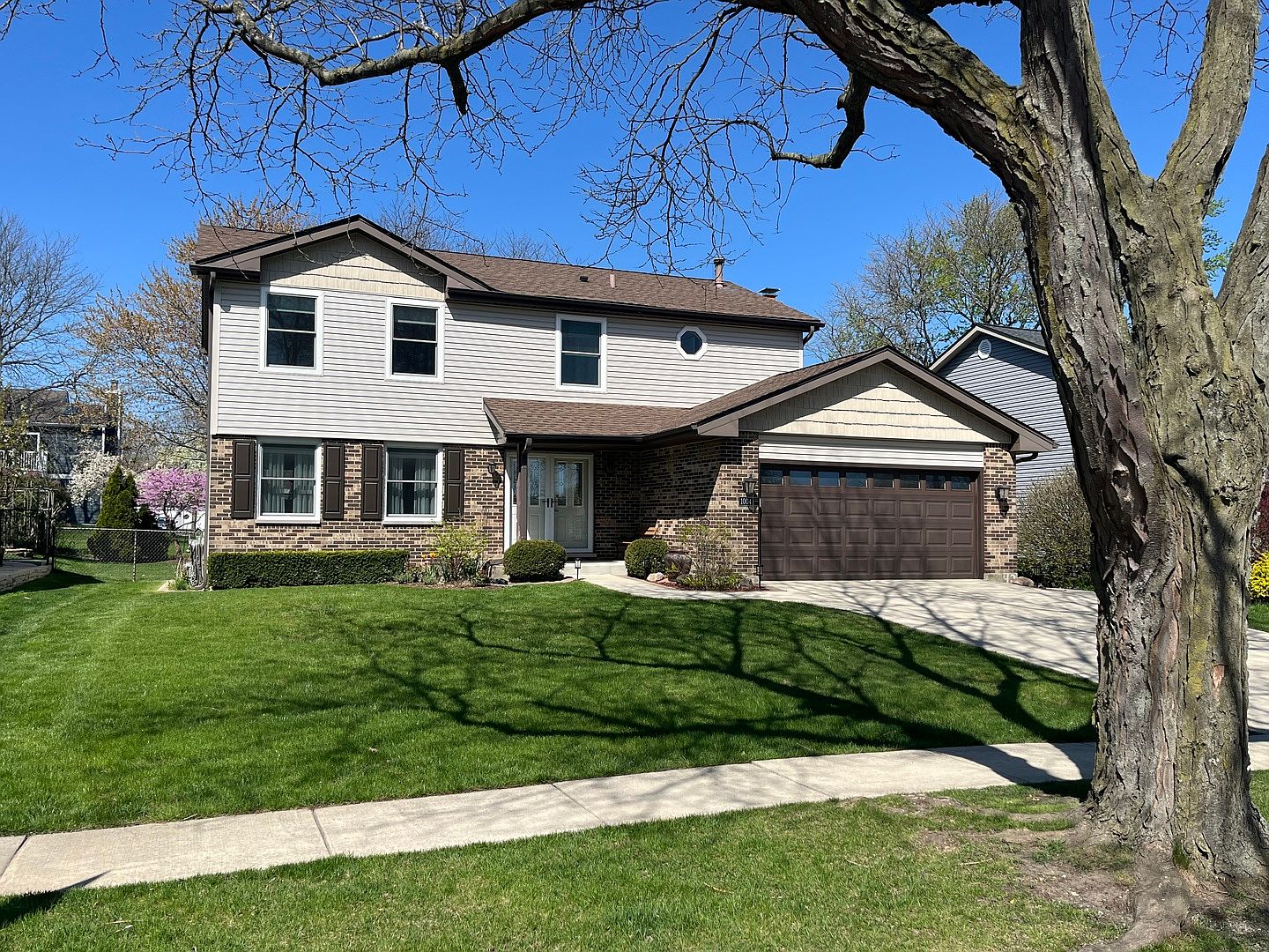 1004 W Point Dr, Schaumburg, IL 60193 | Zillow