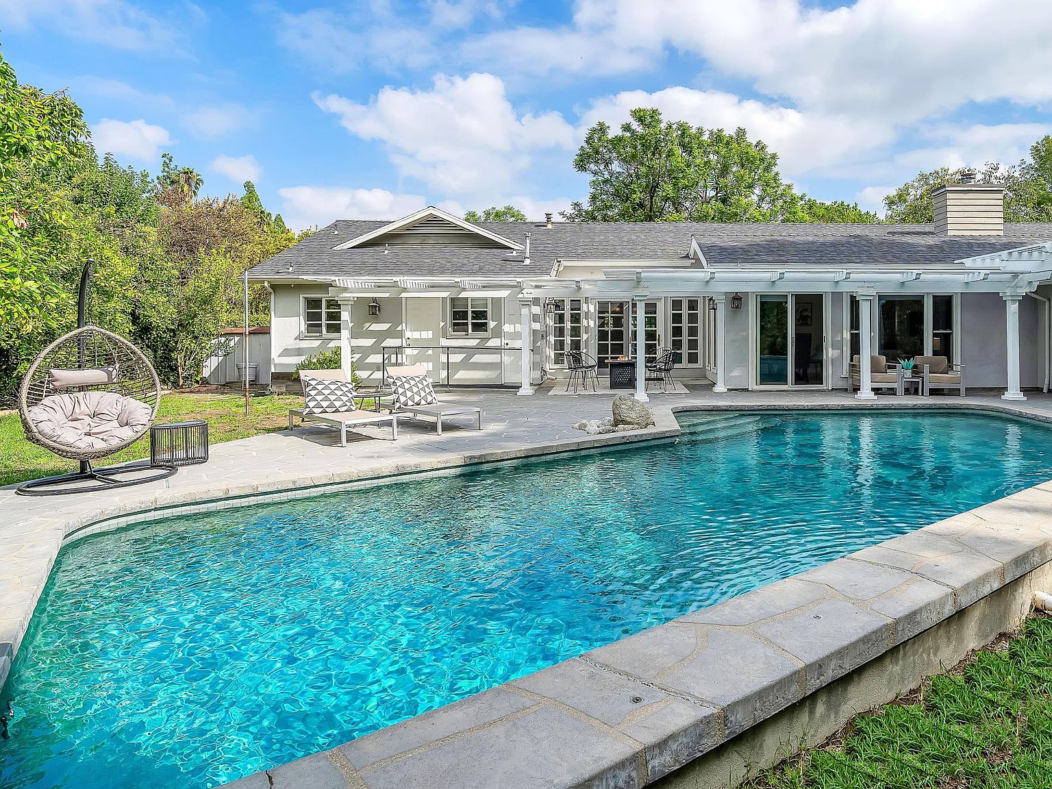 18622 Cassandra St, Tarzana, CA 91356 | Zillow