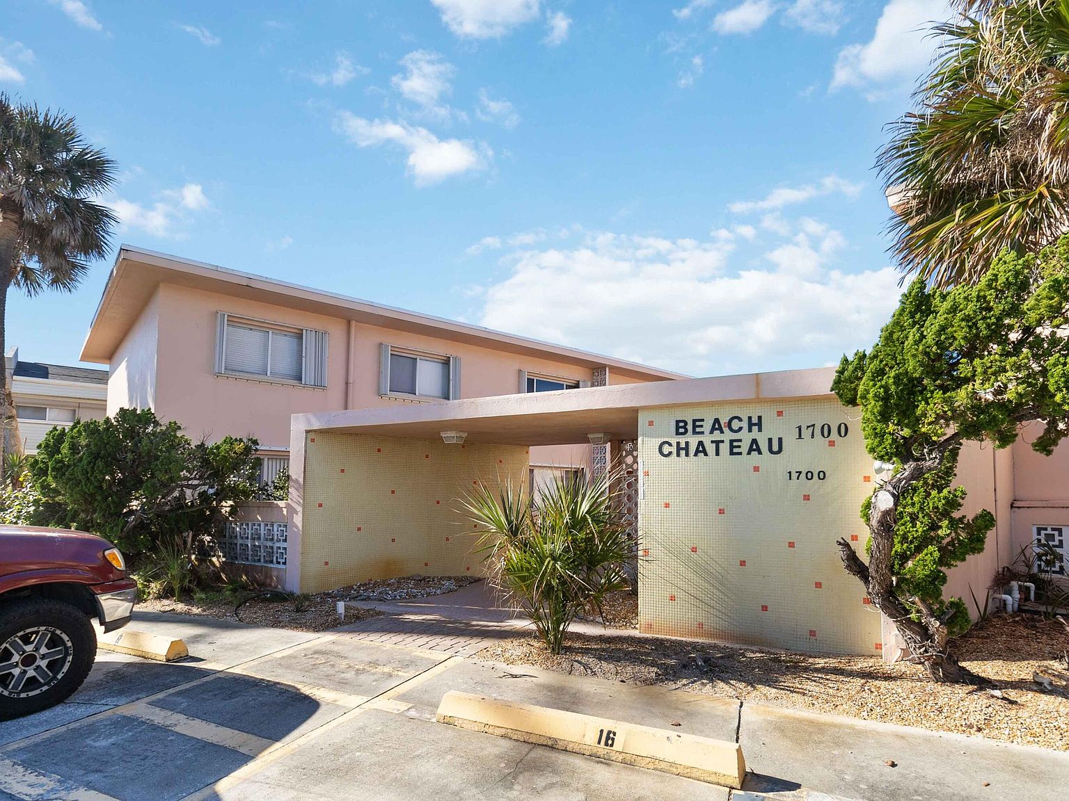 1700 Atlantic St APT 8, Melbourne Beach, FL 32951 | MLS #1000947 | Zillow