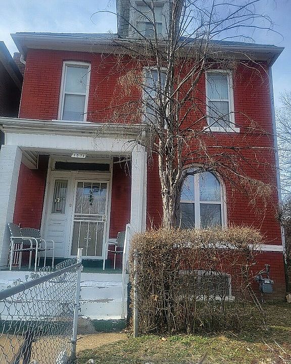 1371 Montclair Ave, Saint Louis, MO 63112 | Zillow