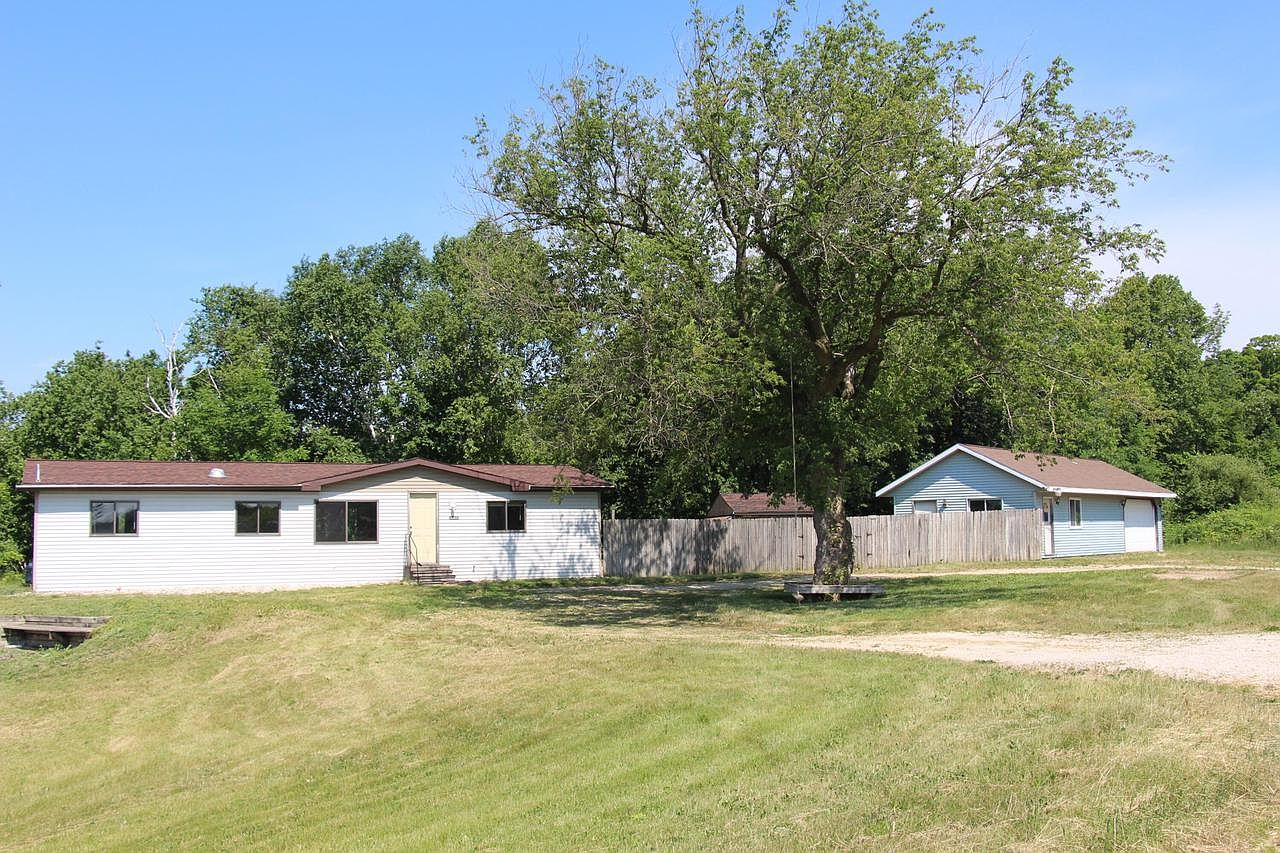 N8512 Little Elkhart Lake Rd, Elkhart Lake, WI 53020 | Zillow