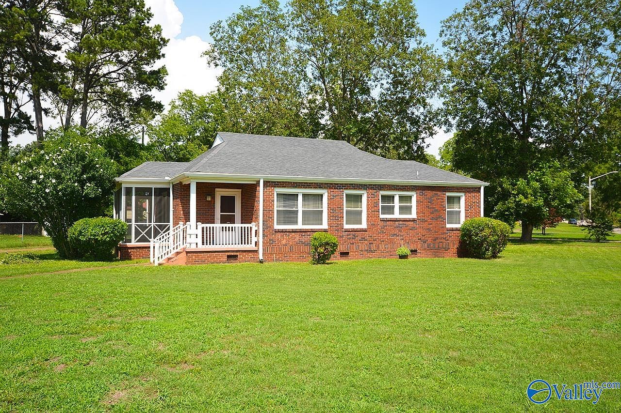 714 14th Ave SE, Decatur, AL 35601 | Zillow