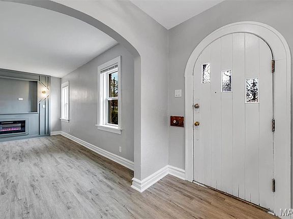8637 Annetta Ave, Saint Louis, MO 63147 | Zillow