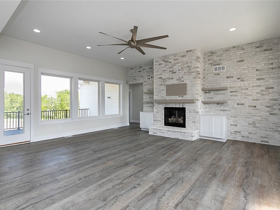 6062 Highway 28, Norwalk, IA 50211 | MLS #660995 | Zillow