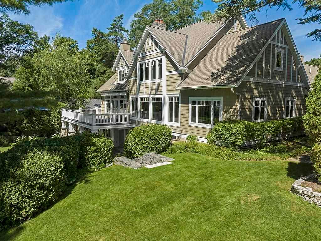 591 E Bluff Dr, Harbor Springs, MI 49740 | Zillow