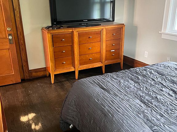 2352 N 67th St, Milwaukee, WI 53213 | Zillow