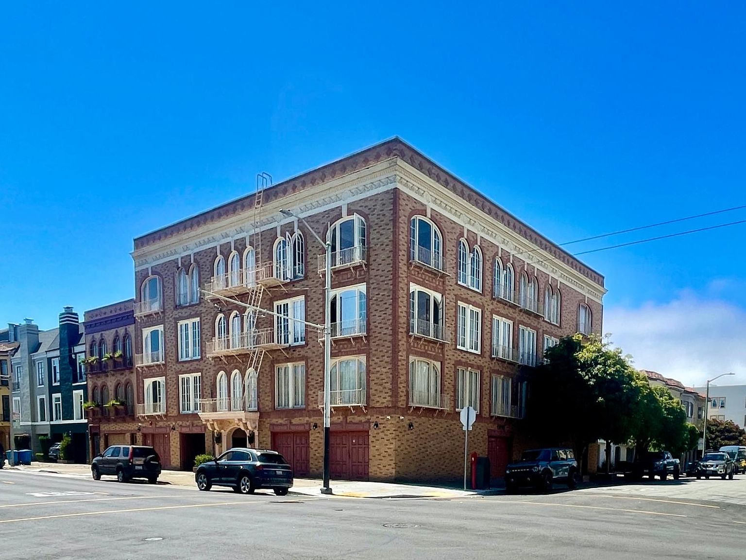 3459 Divisadero St APT 106, San Francisco, CA 94123 | Zillow