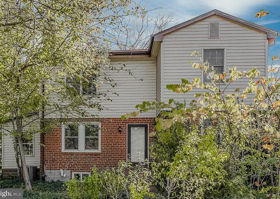 6537 Braddock Rd, Alexandria, VA 22312 | Zillow
