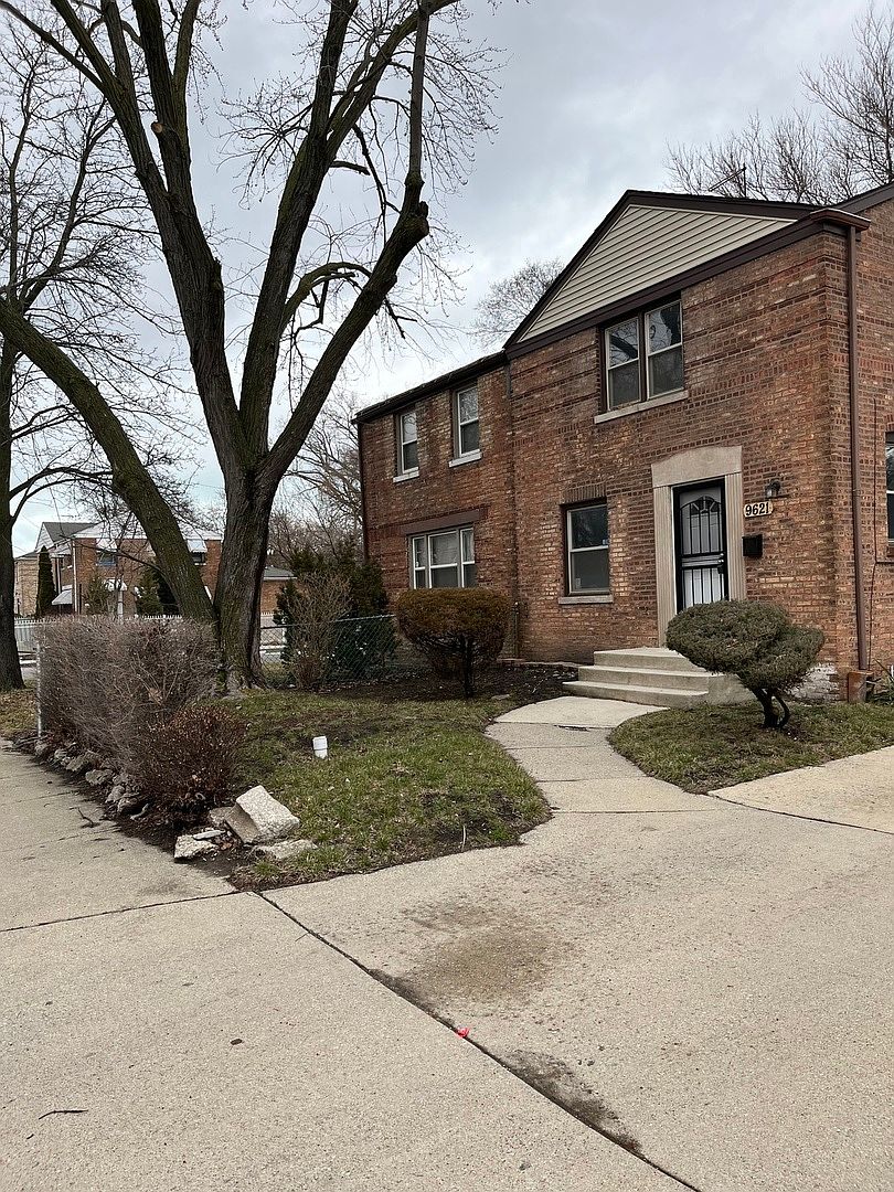 9621 S Yates Blvd, Chicago, IL 60617 | Zillow