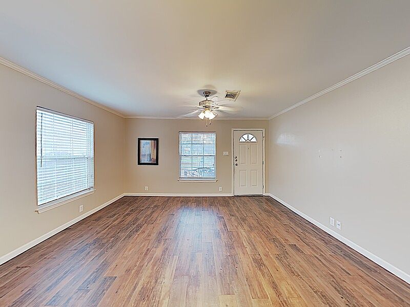 1414 Record Crossing Rd #A, Dallas, TX 75235 | Zillow