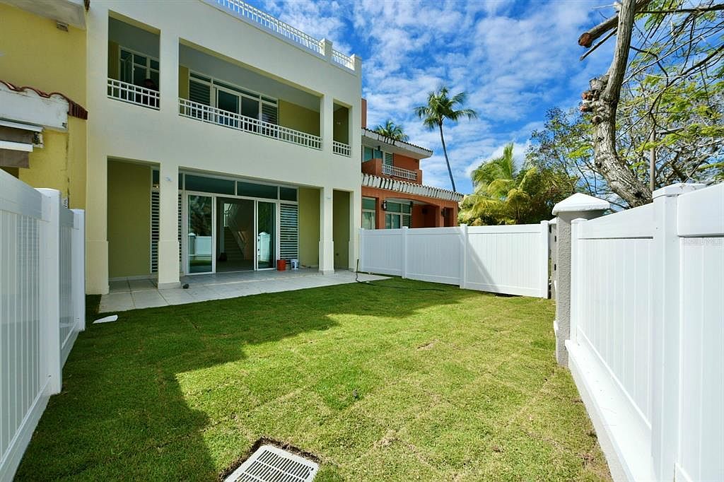 300 Harbour Dr #A3, Humacao, PR 00791 | Zillow