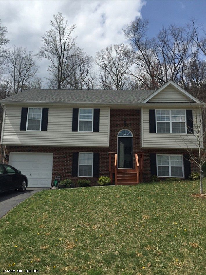 1932 Connors Ct, Salem, VA 24153 | Zillow
