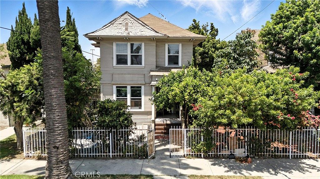 1715 Toberman St, Los Angeles, CA 90015 | Zillow