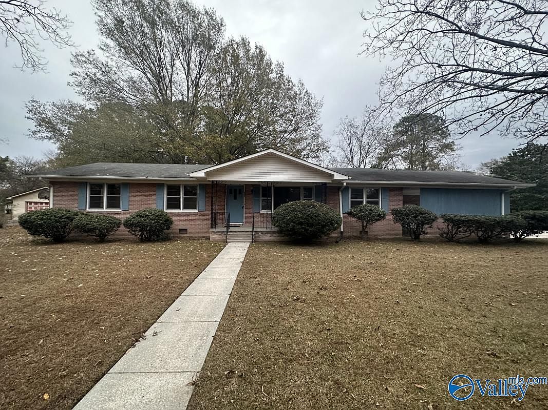 1808 8th Ave SW, Decatur, AL 35601 | Zillow