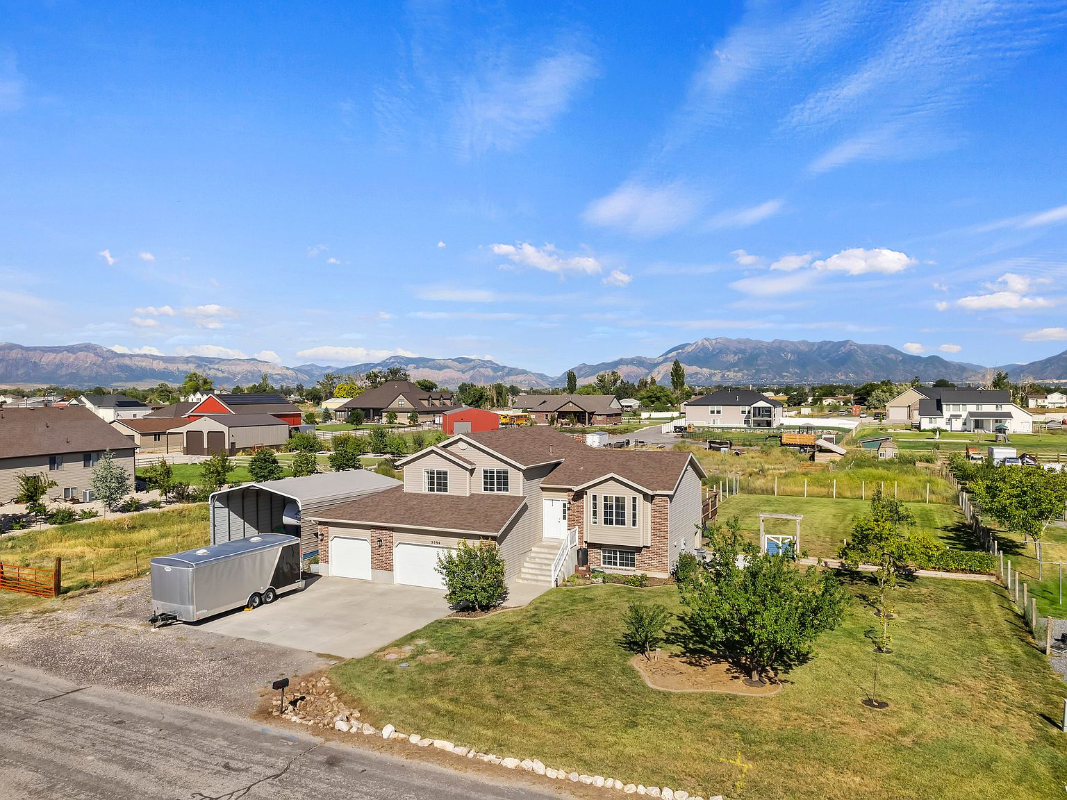 5594 S 6950 W, Hooper, UT 84315 | MLS #1897406 | Zillow