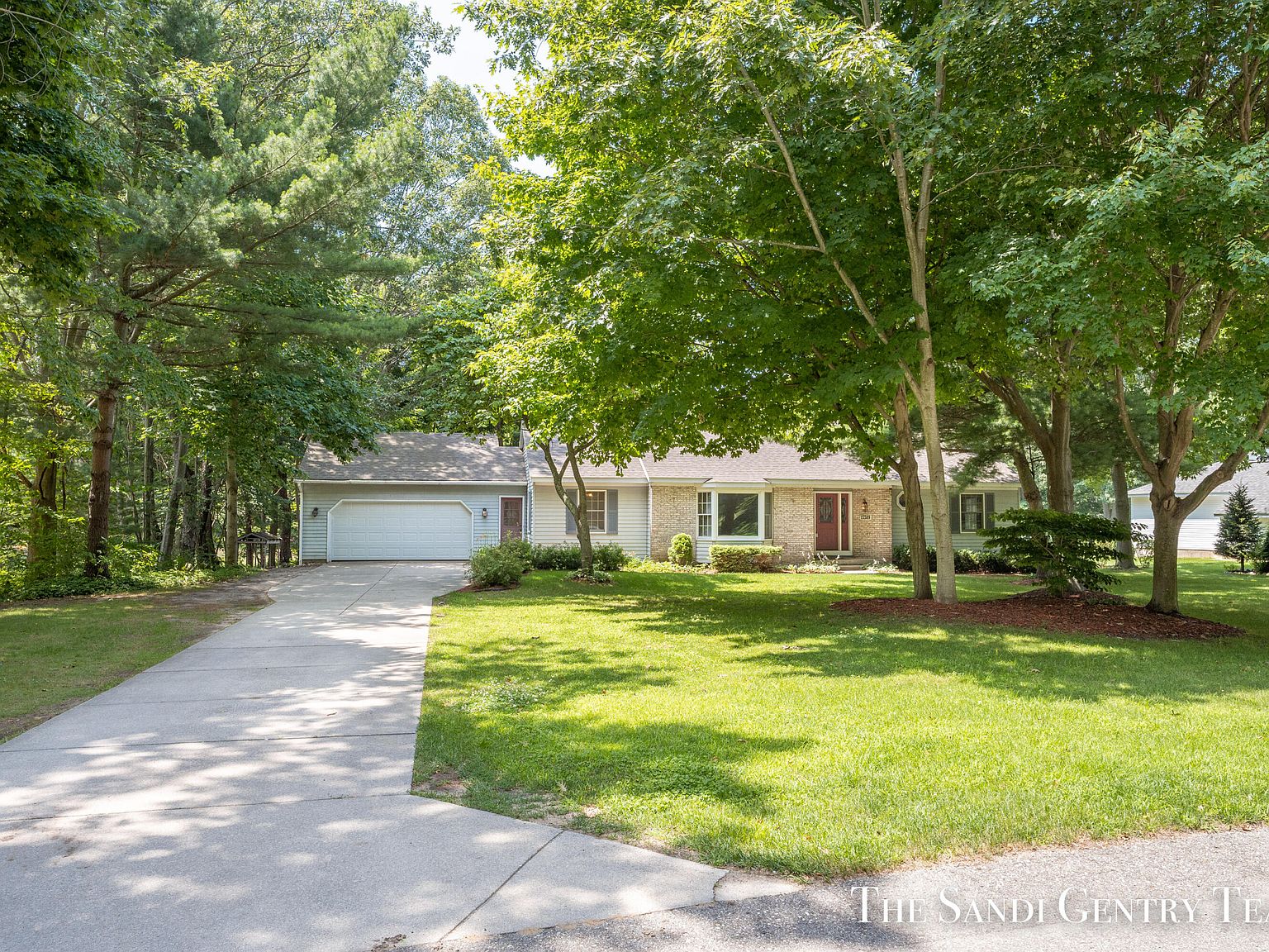 13389 Greenleaf Ln, Grand Haven, MI 49417 | Zillow