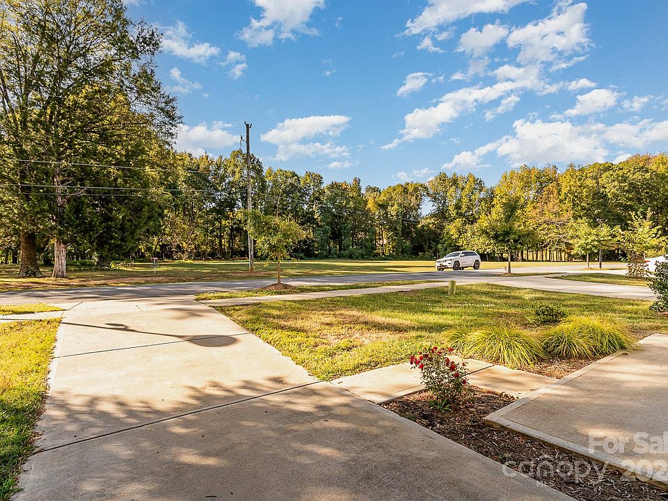 4147 Merlane Dr, Charlotte, NC 28206 | MLS #4138008 | Zillow