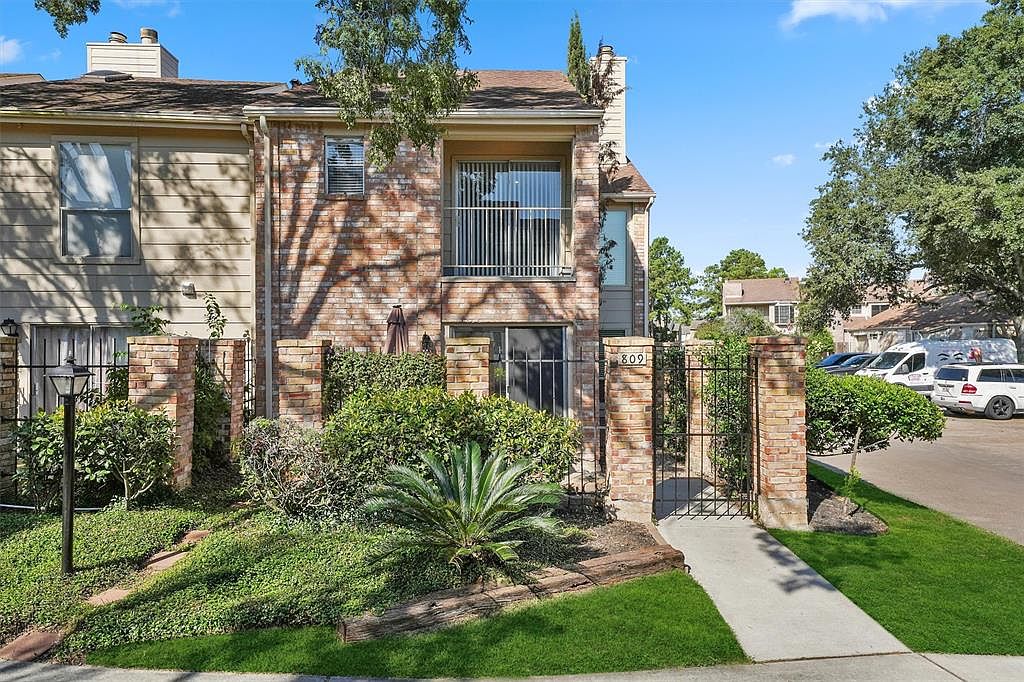 800 Country Place Dr UNIT 809, Houston, TX 77079 | Zillow