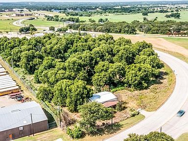 511 Pojo Dr, Springtown, TX 76082 | Zillow