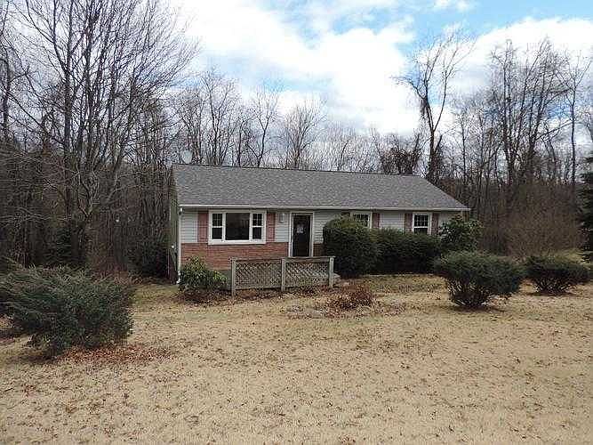 157 Laura Dr, Clinton, PA 15026 | Zillow