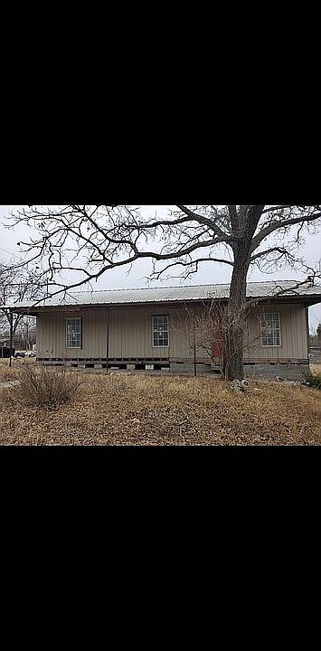 302 Cedar St, Menard, TX 76859 | Zillow