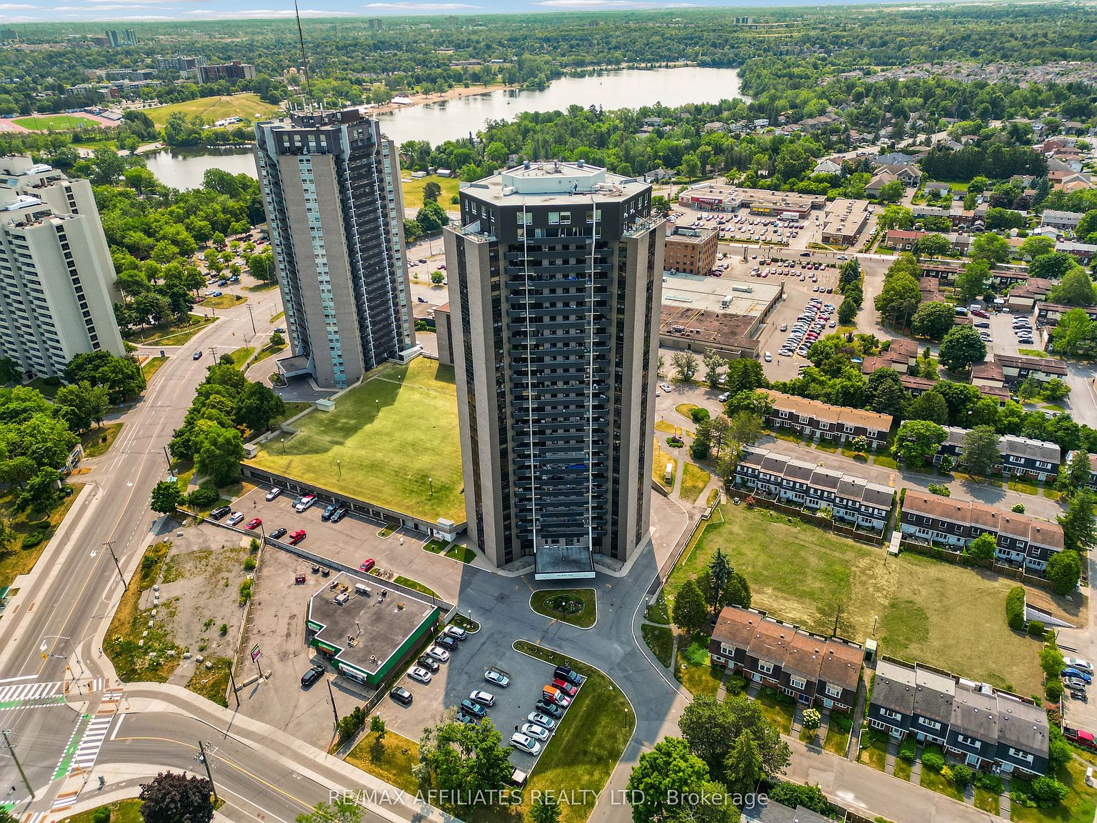 900 Dynes Rd #2007, Ottawa, ON K2C 3L6 | MLS #X12001732 | Zillow