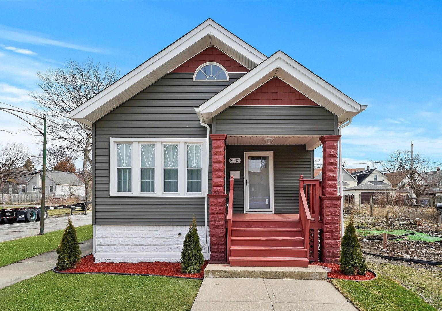 10401 S State St, Chicago, IL 60628 | Zillow