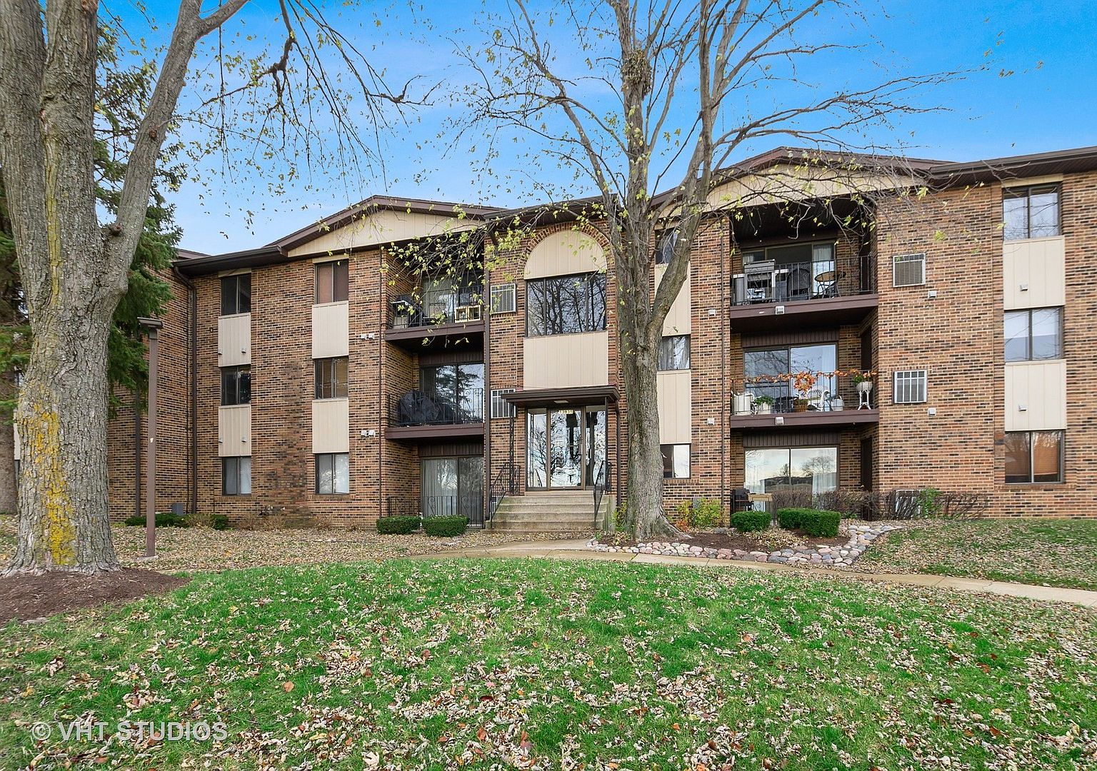 13935 Laramie Ave #212, Midlothian, IL 60418 | Zillow