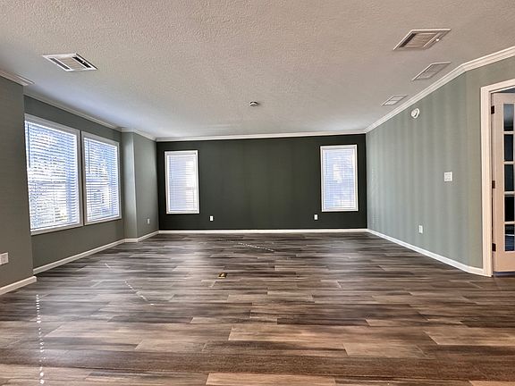 38025 Woodgate Ln, Zephyrhills, FL 33542 | MLS #11276284 | Zillow