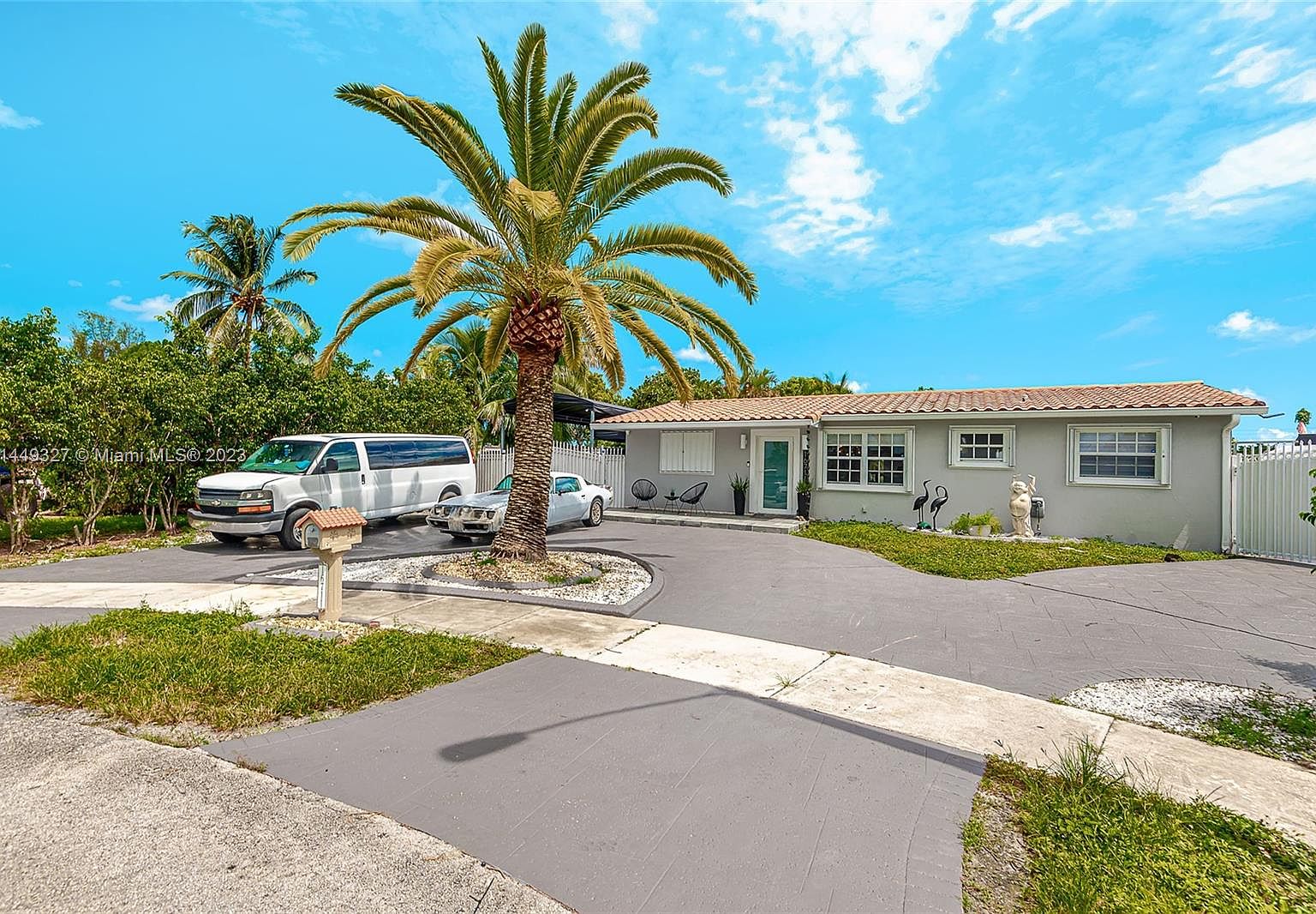 16711 NW 72nd Ct, Hialeah, FL 33015 | MLS #A11449327 | Zillow