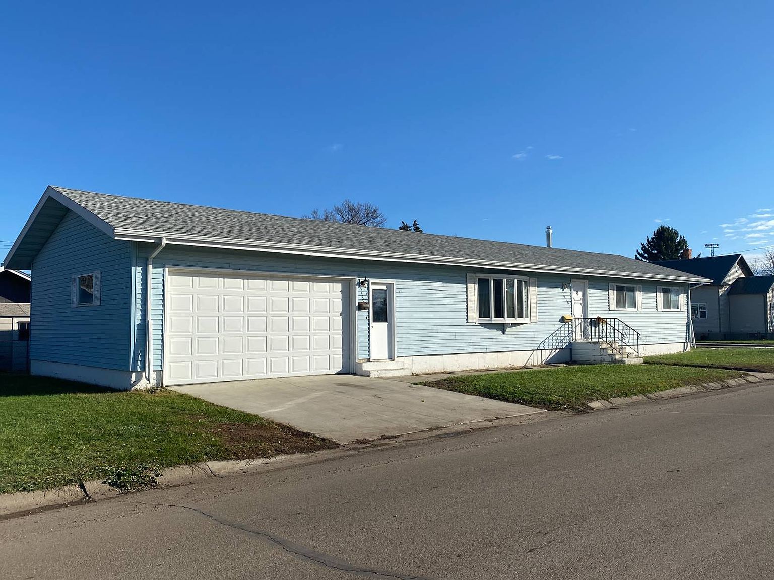 516 9th Ave SW, Sidney, MT 59270 | MLS #11221314 | Zillow