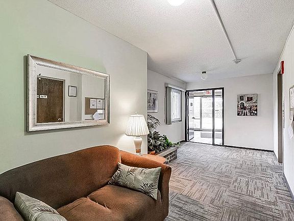 8045 Xerxes Ave S UNIT 105, Bloomington, MN 55431 | MLS #6583158 | Zillow