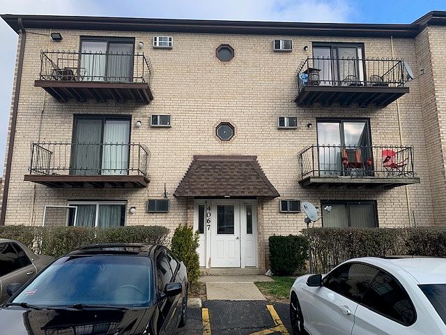 4067 Bonhill Dr APT 3E, Arlington Heights, IL 60004 | Zillow