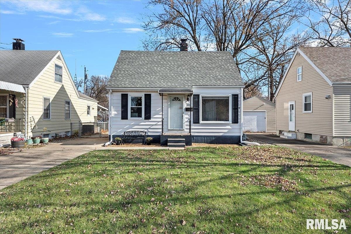 1824 N 19th St, Springfield, IL 62702 | Zillow