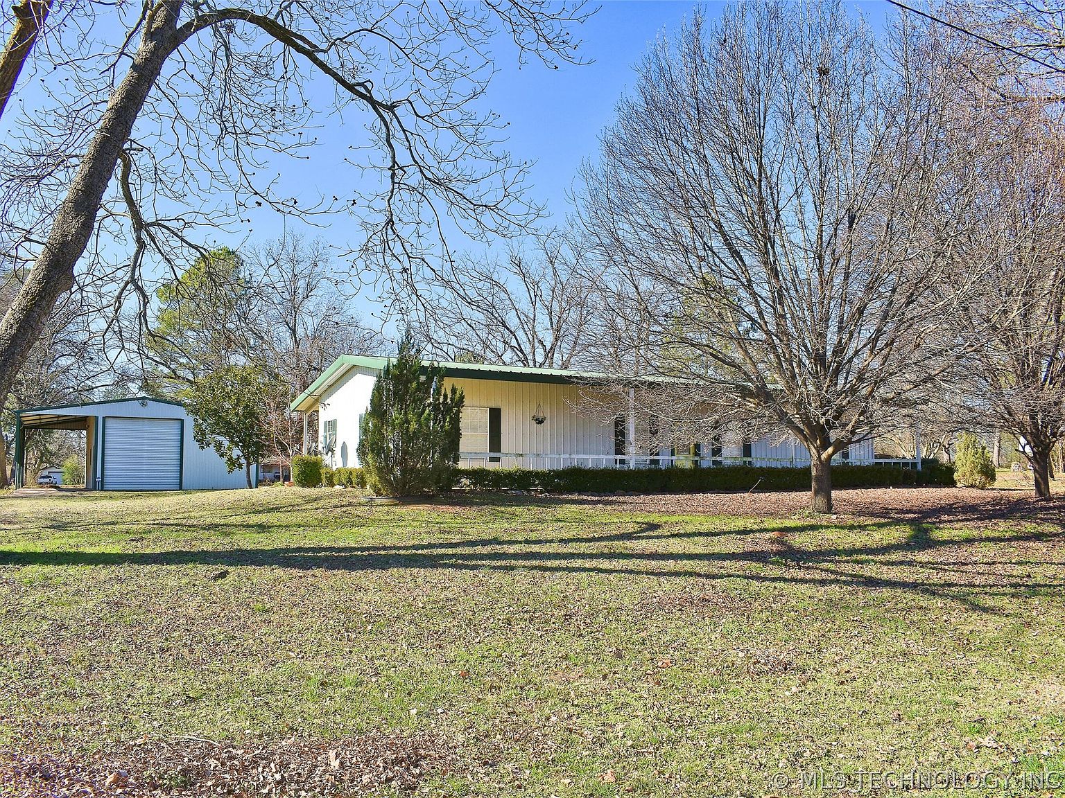 331 Main St, Swink, OK 74761 | Zillow