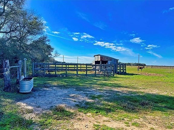707 County Road 4621, Ganado, TX 77962 | MLS #143806 | Zillow