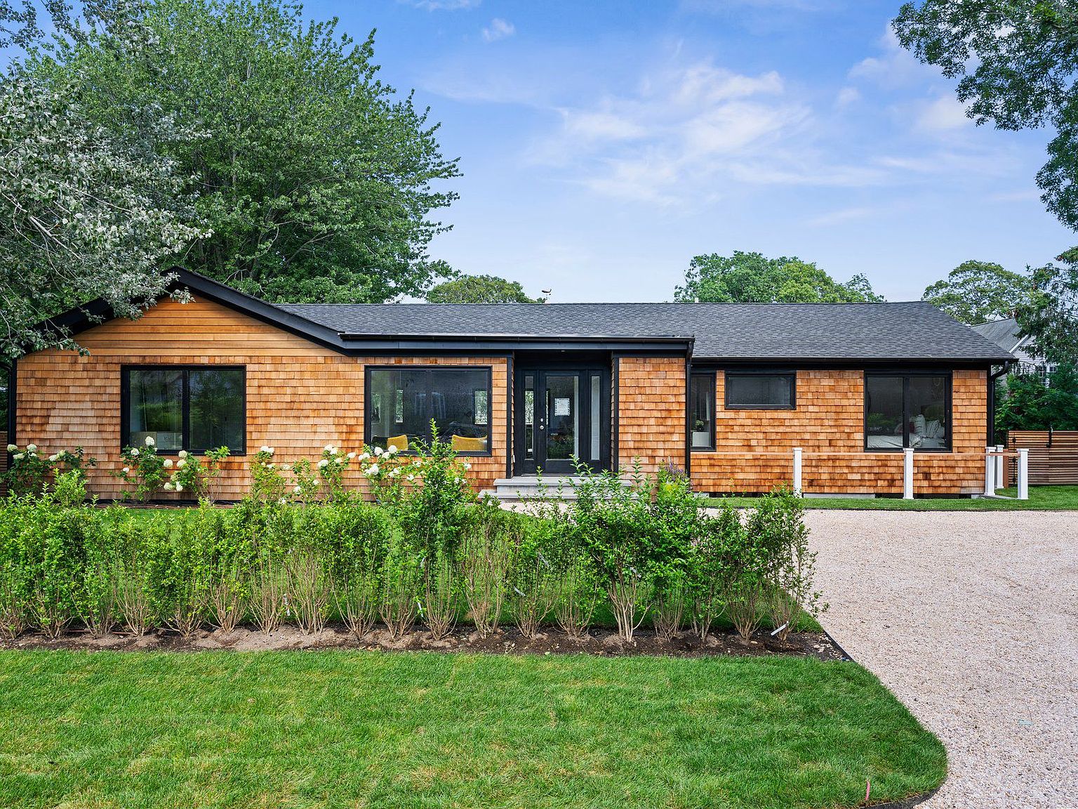 34 Cove Dr, Sag Harbor, NY 11963 | Zillow