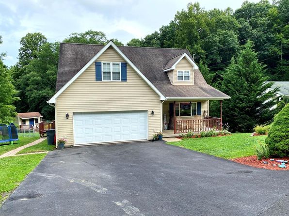 In Maxwell Hill - Beckley Real Estate - 4 Homes For Sale | Zillow