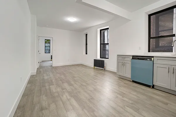 136 East 96th Street #3D in Carnegie Hill, Manhattan | StreetEasy