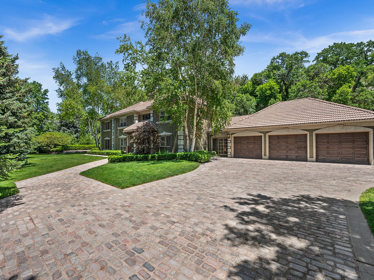 5757 S Holladay Blvd E, Salt Lake City, UT 84121 | MLS #2091307 | Zillow