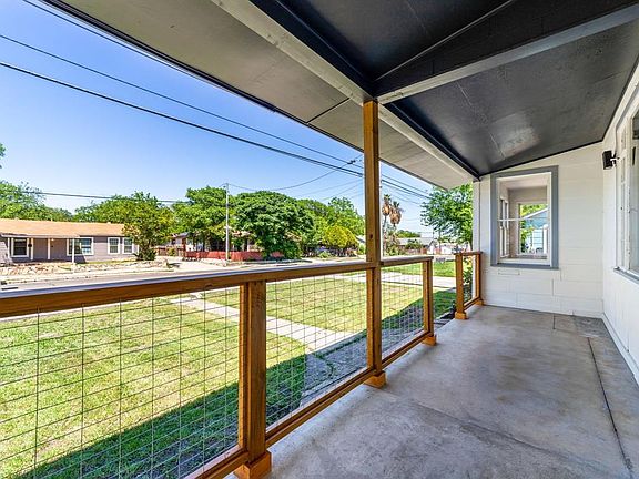 2822 E Houston St, San Antonio, TX 78202 | MLS #4606278 | Zillow