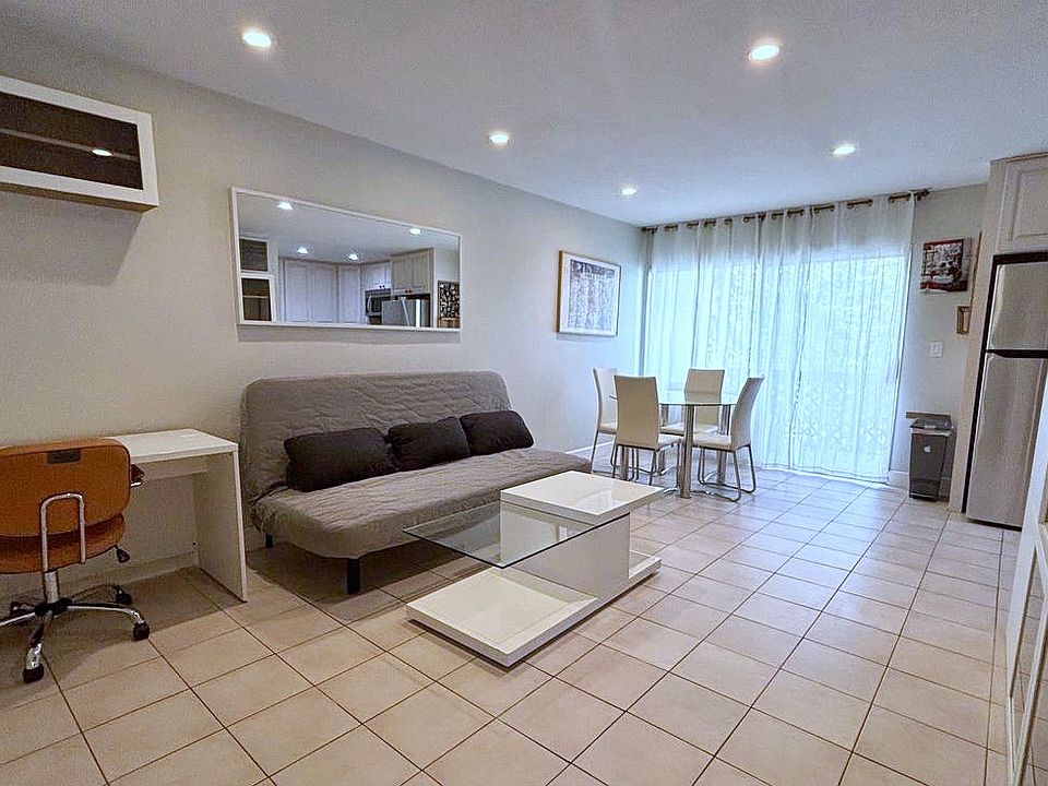 23515 Lyons Ave Valencia CA | Zillow