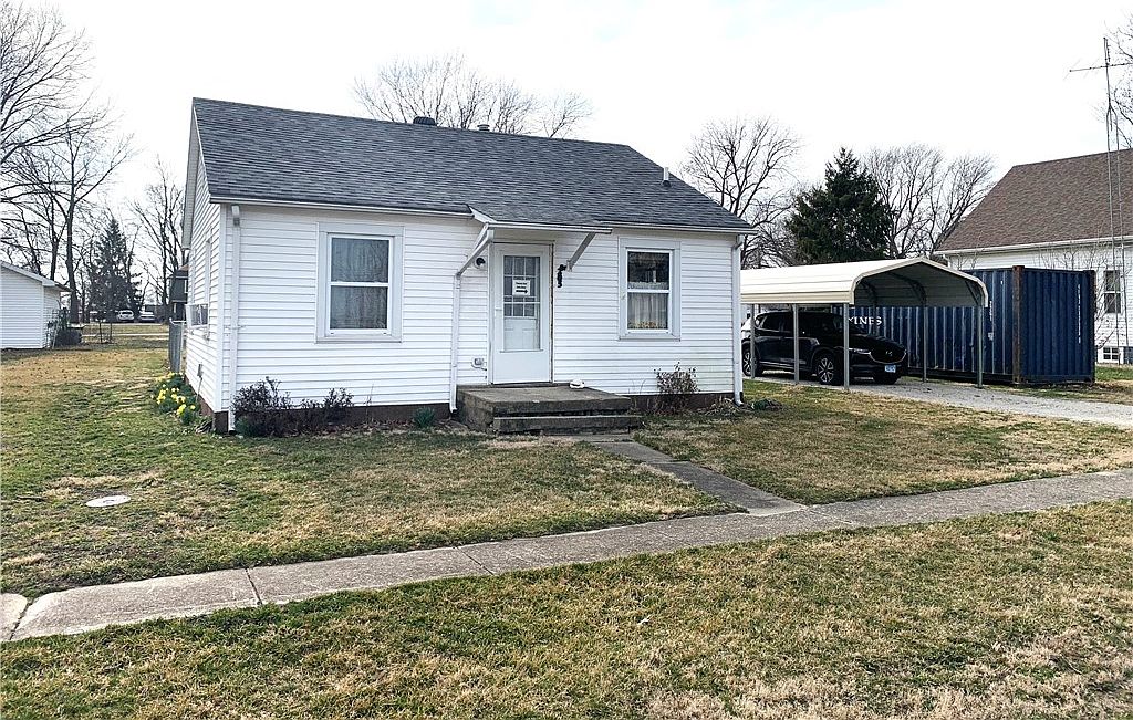 205 S Washington St, Ohlman, IL 62076 | Zillow
